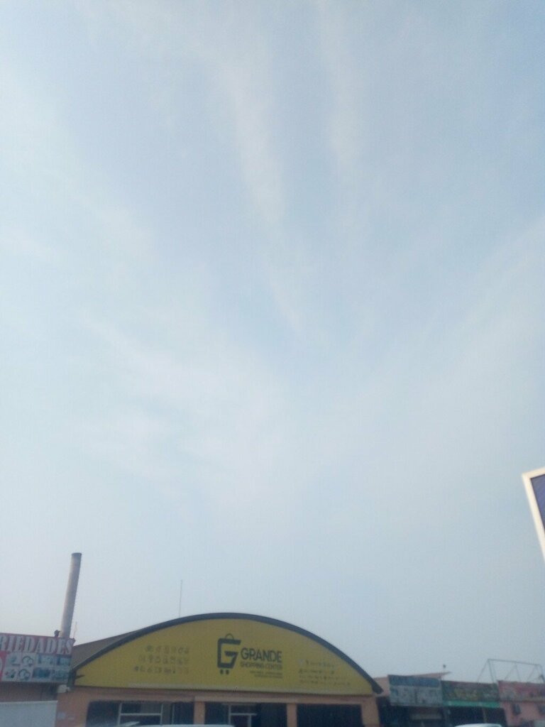 Büyük mağazalar Grande shopping center, Loanda, foto