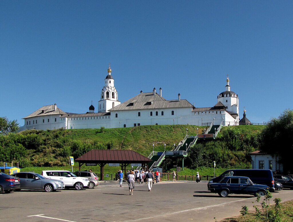 Turistik yerler Nastoyatelskiy Ordusu, Tataristan, foto