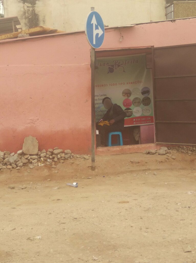 Optik Venda de Armações, Loanda, foto