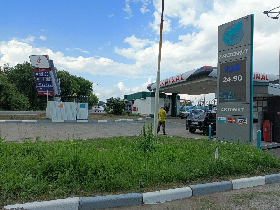 Benzin istasyonu Terminal, Barnaul, foto