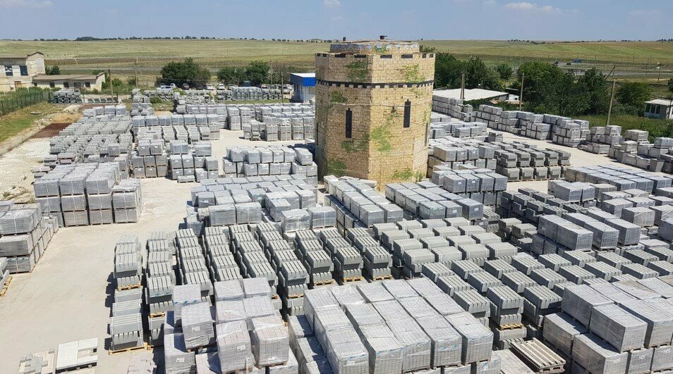 Kaldırım taşları Актив групп, Simferopol (Akmescit), foto