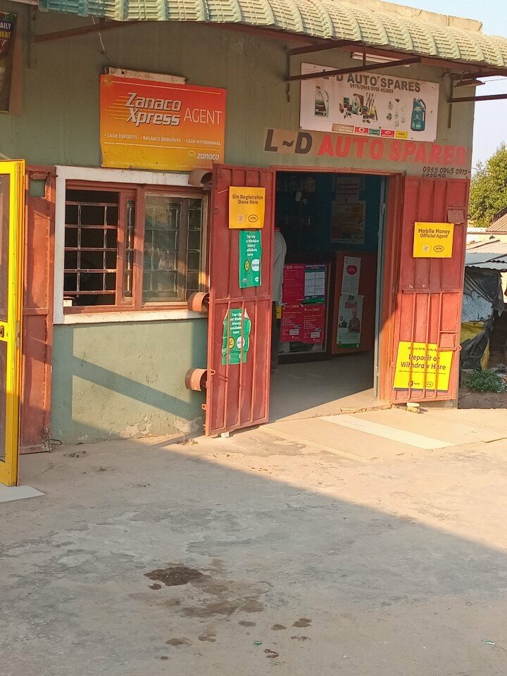 Otomobil yedek parçaları LD Auto Spares, Lusaka, foto