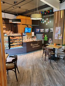 Вкусные Традиции (ulitsa Sverdlova No:9, Novouralsk), kafe  Novouralsk'tan
