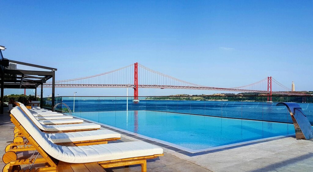 Daireler Casa da Barroca: spacious A-location designer loft, Lizbon, foto