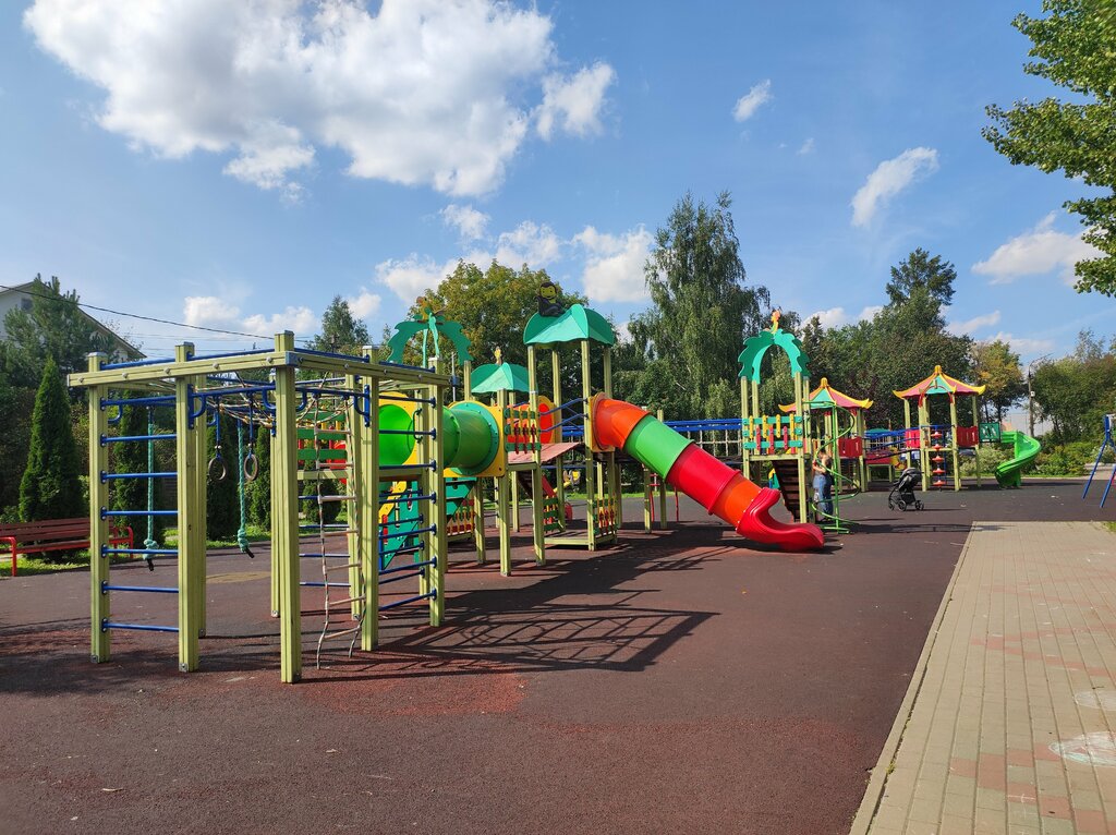 Oyun alanı Playground, Moskova ve Moskovskaya oblastı, foto