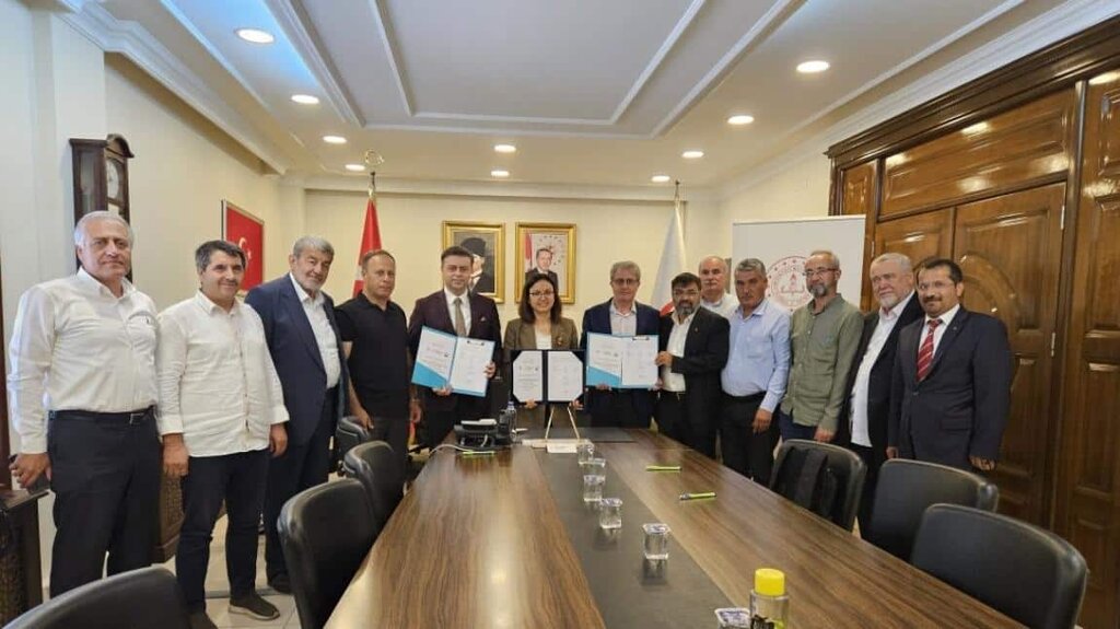 Eğitim merkezleri Yalova Hafız Kız Proje İmam Hatip Ortaokulu, Yalova, foto