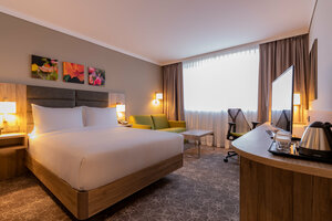 Hilton Garden Inn Wiener Neustadt (Lower Austria, stadt Wiener Neustadt, Bräuhausgasse), otel  Wiener Neustadt'tan