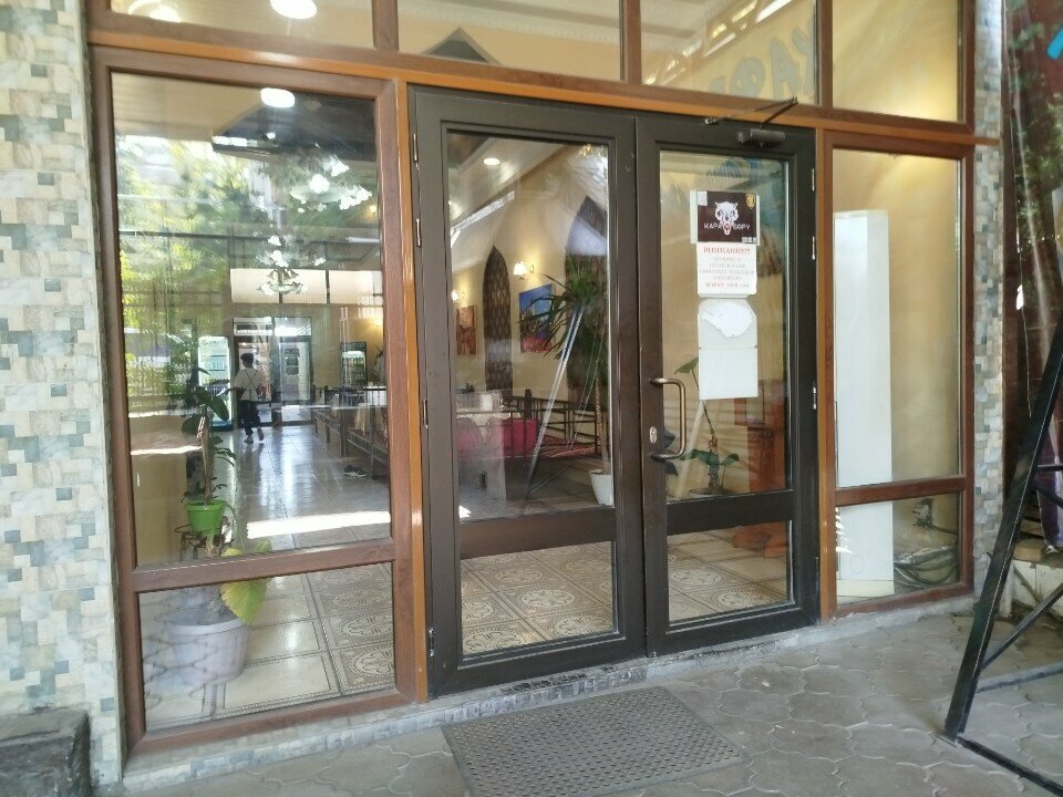 Kafe Kafe Makhmut Kashgari, Bişkek, foto