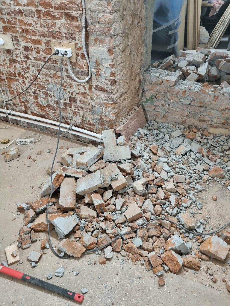 Bina yıkım hizmetleri Demontazh Centr, Murino, foto