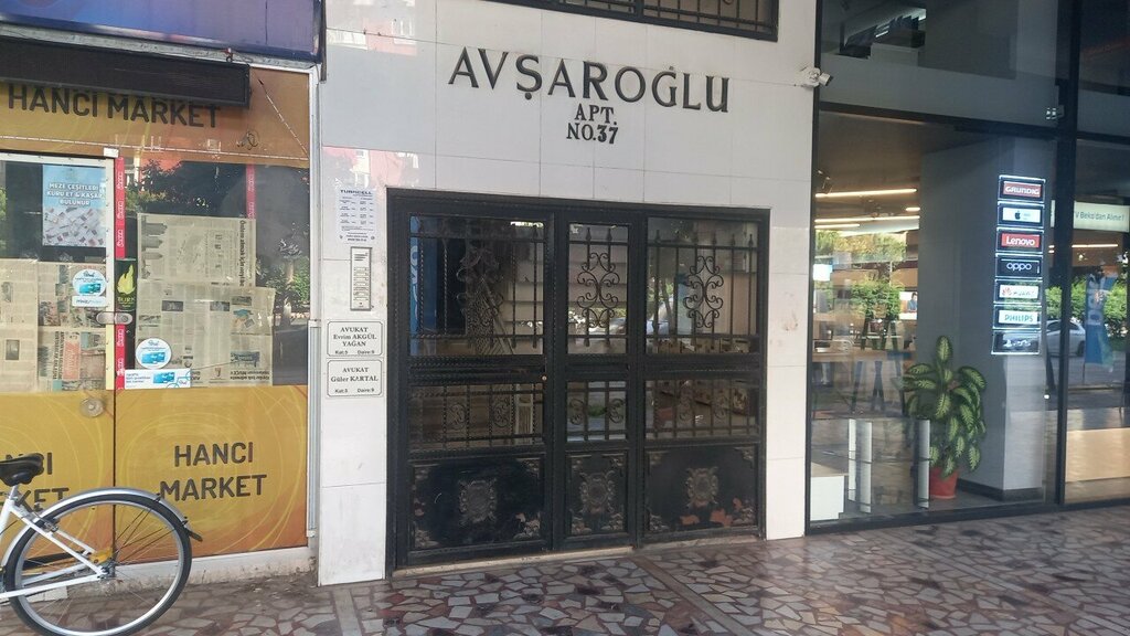 Özel ağız ve diş sağlığı klinikleri ve muayenehaneleri Diş Hekimi İrem Karadede, Antalya, foto