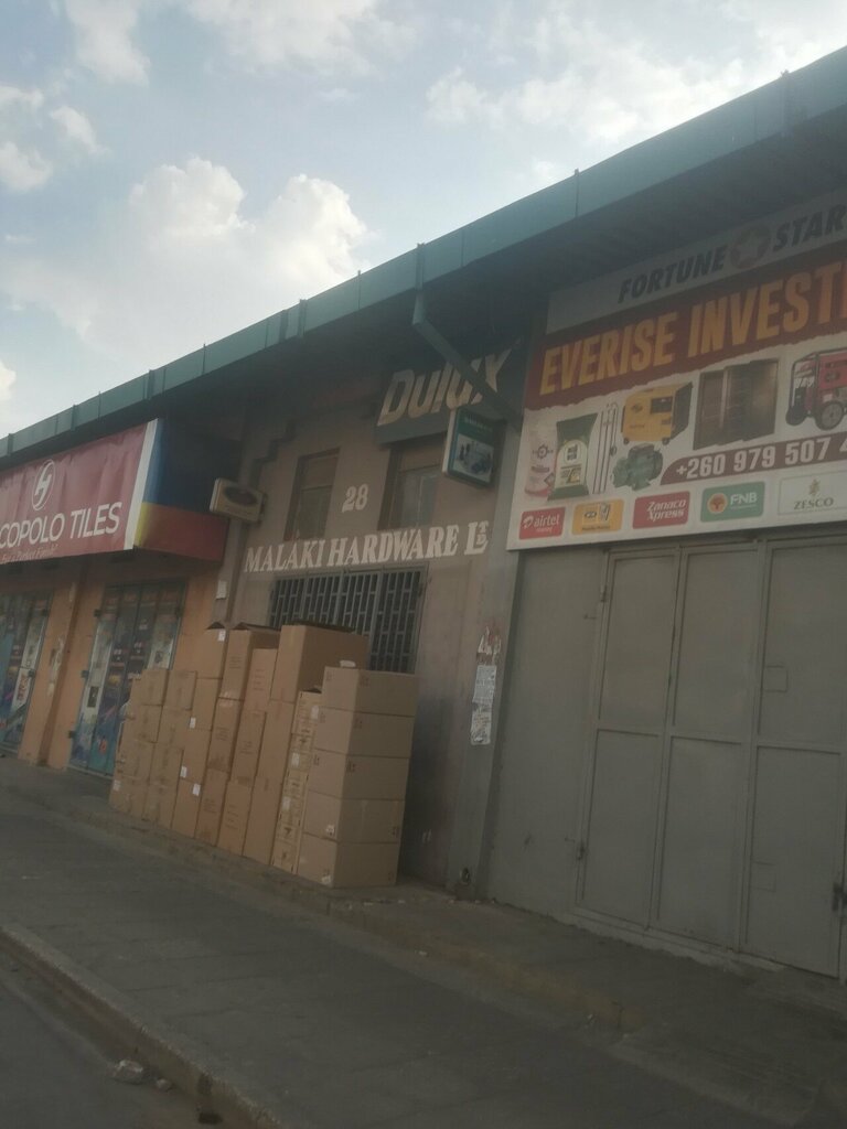 Mobilya mağazaları Malaki Hardware, Lusaka, foto