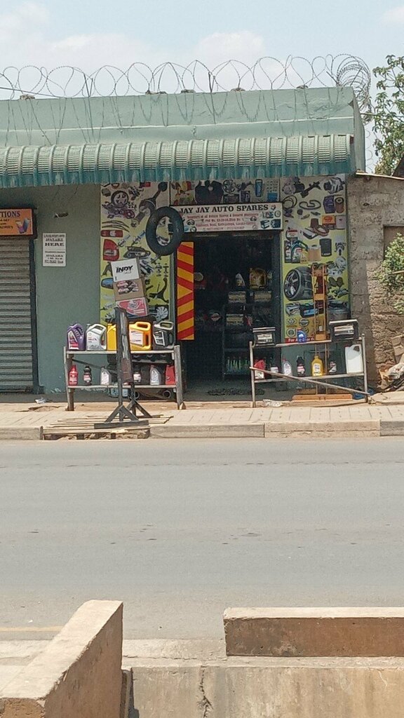 Otomobil yedek parçaları Jay Jay Auto Spares, Lusaka, foto