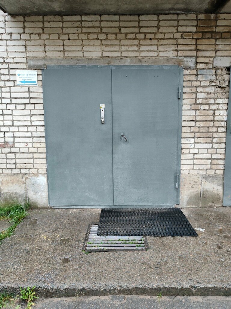 Enerji firmaları Lenenergo Tikhvinskiye elektricheskiye seti, Tixvin, foto