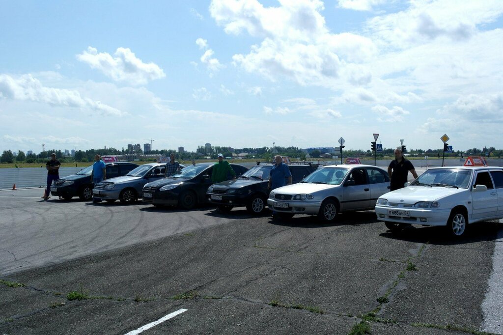 Sürücü kursları Авто, Novosibirsk, foto