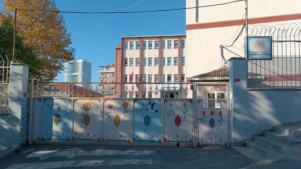 i̇lkokul Sakarya İlkokulu, İstanbul, foto
