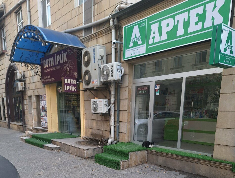 Eczaneler Aptek, Bakü, foto