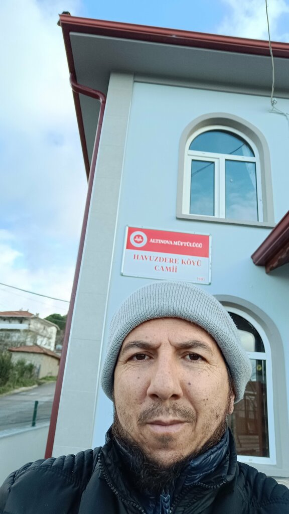 Cami Havuzdere Köyü Cami, Altınova, foto
