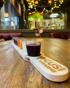 Gusi V Akademe (Nikolaeva Street No:12/2), restoran  Novosibirsk'ten