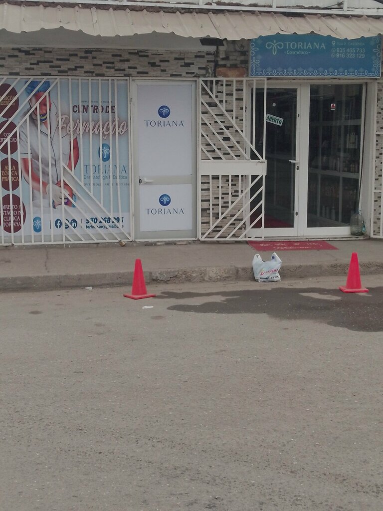 Kozmetoloji, kozmetik salonları Toriana, Loanda, foto