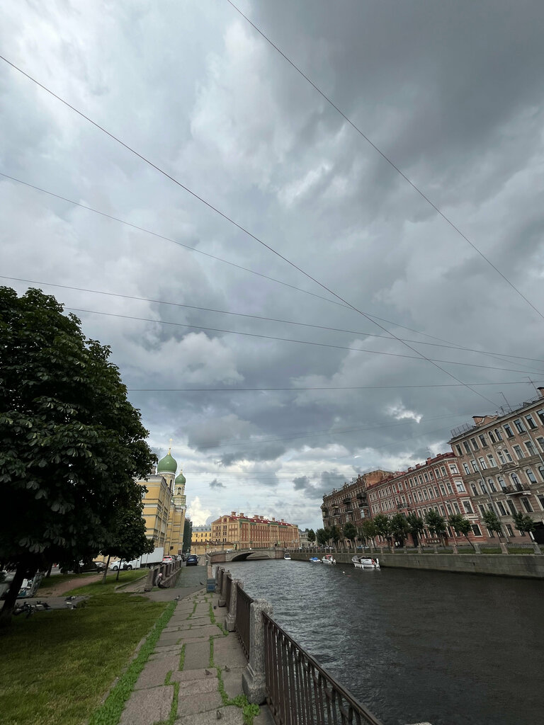 Meydan Исидоровский сквер, Saint‑Petersburg, foto