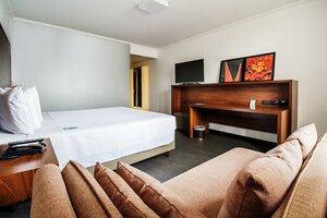 Hotel Deville Business Maringá (Estado do Paraná, Maringá), otel  Maringa'dan