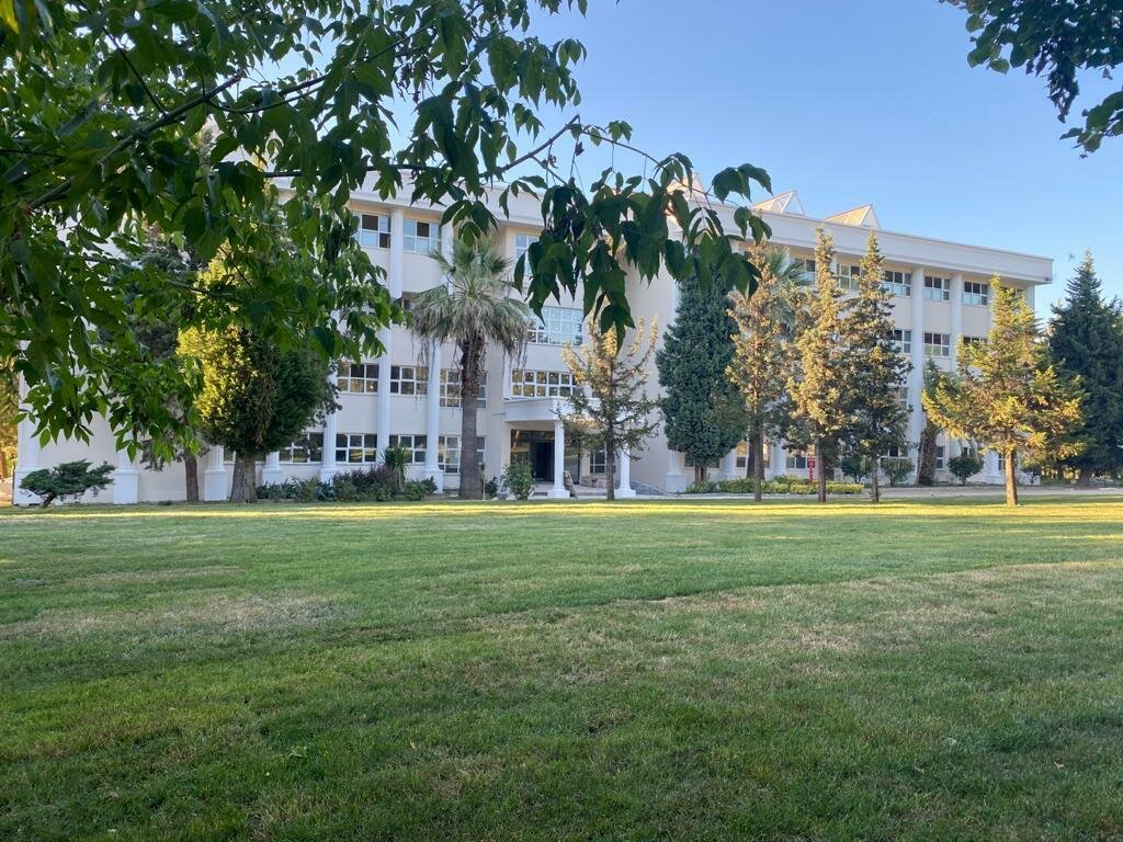 Üniversiteler Kocaeli Sağlık ve Teknoloji Üniversitesi, İstanbul, foto