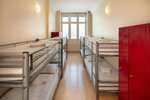 All In Hostel (Grünberger Strasse 54), otel  Berlin'den