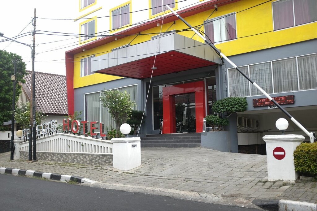 Otel RedDoorz Plus near Senen, Cakarta, foto