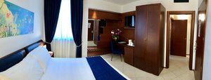 Best Western Hotel Nettuno (Apulia, Brindisi), otel  Brindisi'nden