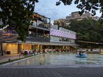Poplavok Music Hall (Isahakyan Street No:41), restoran  Erivan'dan