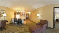 Holiday Inn Express Hotel & Suites Marina - State Beach Area (California, Monterey County, Marina), otel  Marina'dan