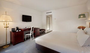 Nh Sintra Centro (Lisboa, Sintra, Praça da República), otel  Sintra'dan