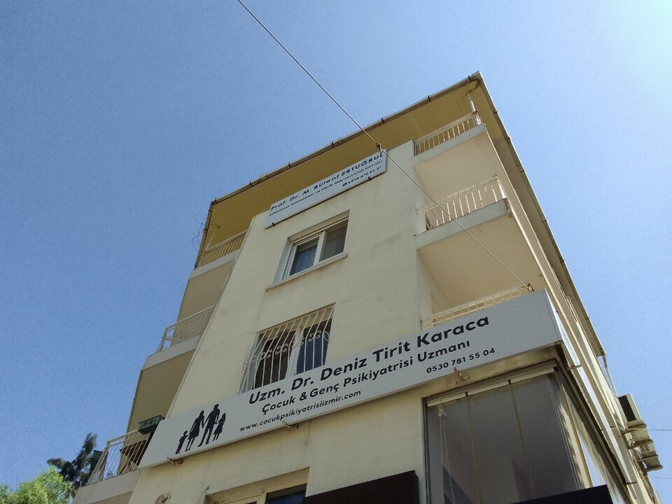 Özel muayenehaneler Prof. Dr. Bülent Ertuğrul İnfeksiyon hastalıkları ve klinik mikrobiyoloji uzmanı, İzmir, foto