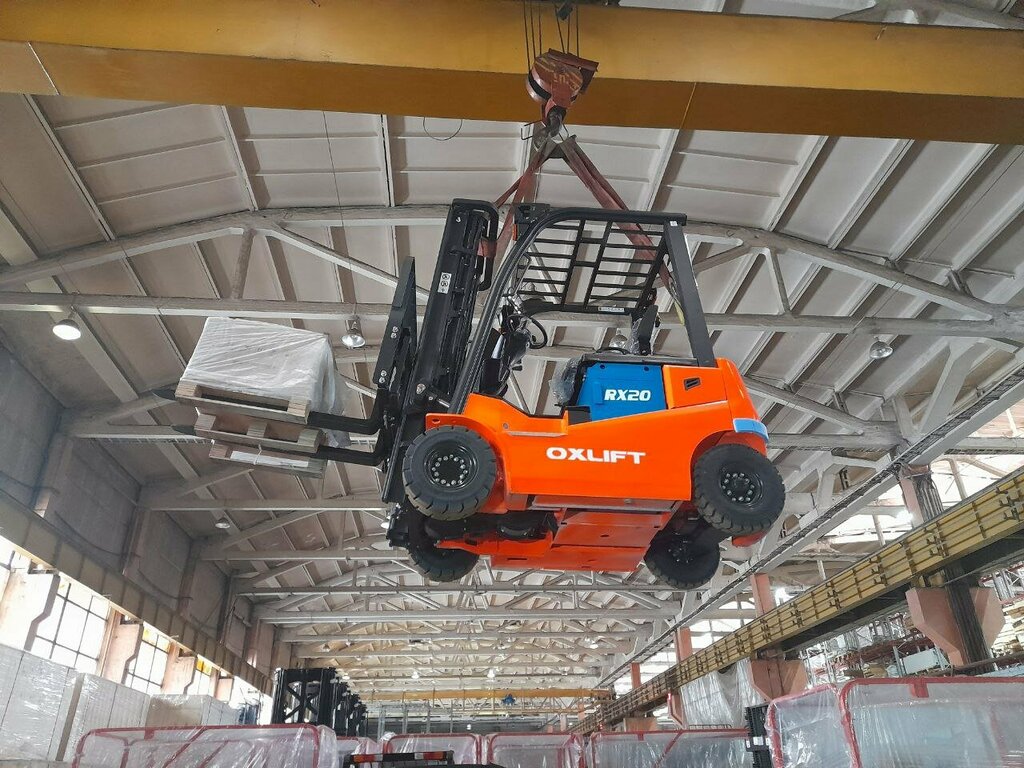 i̇nşaat ekipmanı kiralama Спецавтотранс, Samara, foto