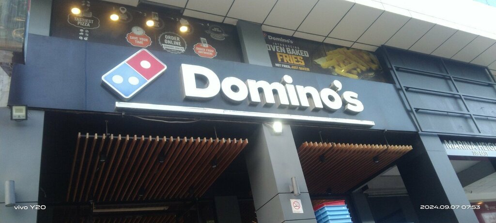 Pizzacılar Dominos Pizza, Islamabad, foto