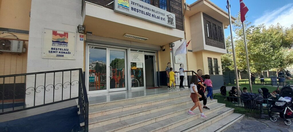 Muhtarlıklar Beştelsiz Mahalle Muhtarlığı, İstanbul, foto