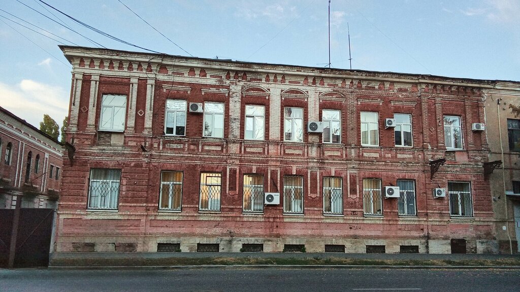 Turistik yerler Дом городской усадьбы кон. XIX в. Памятник архитектуры, Orenburg, foto