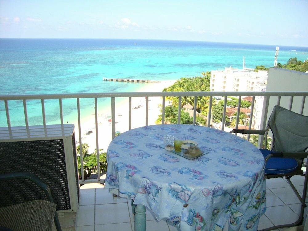 Otel Ocean Suite Beach Front at Mobay Club, Montego Bay, foto