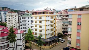 Yıldız Suite & Apart (Trabzon, Akçaabat, Kayalar Mah., Söğütlü Zümrüt Sok., 32), otel  Akçaabat'tan