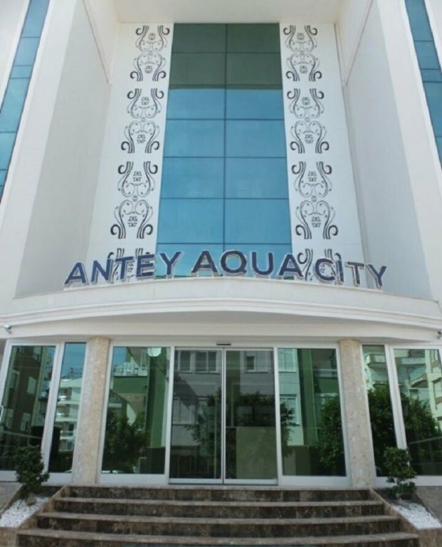 Yüzme havuzları Aqua City Suit, Antalya, foto