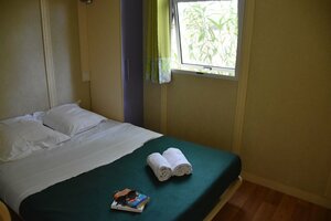 Camping U Libecciu - Vacances Ulvf (Haute-Corse, Arrondissement de Calvi, Calvi, Route de Pietramaggiore), otel  Calvi'den