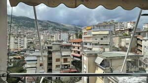 Klara's Apartment Gjirokaster (Gjirokastër County, Gjirokastër), otel  Ergiri'den