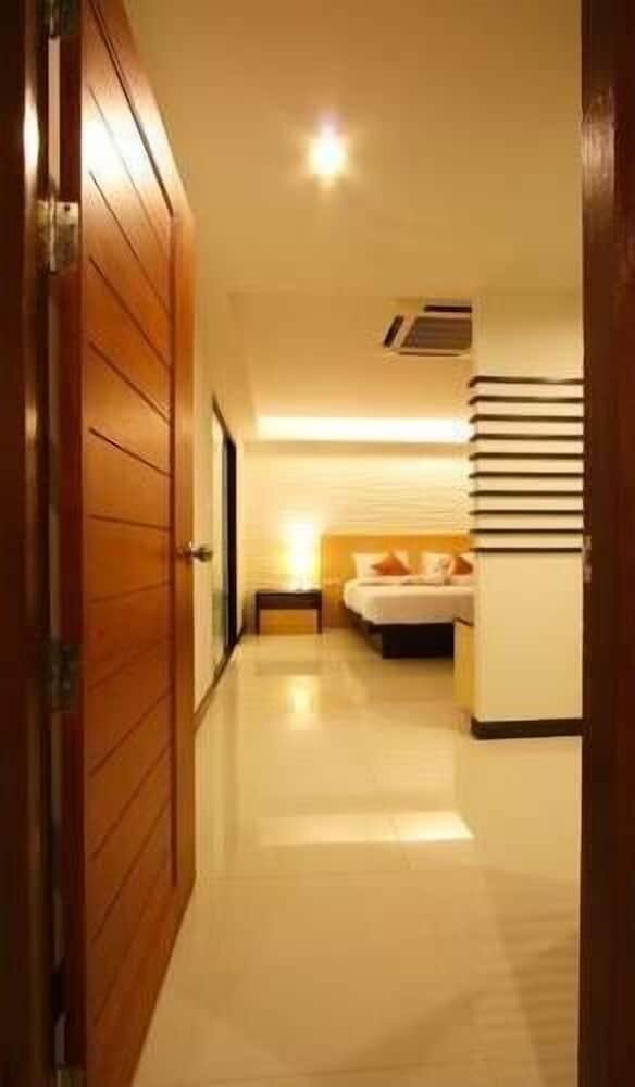 Otel Kalim Beach Place, Phuket Eyaleti, foto