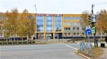 Srednyaya obshcheobrazovatelnaya shkola № 8 (Gagarina Street No:133А, Khanty-Mansiysk), ortaokul  Hantı‑Mansi'den