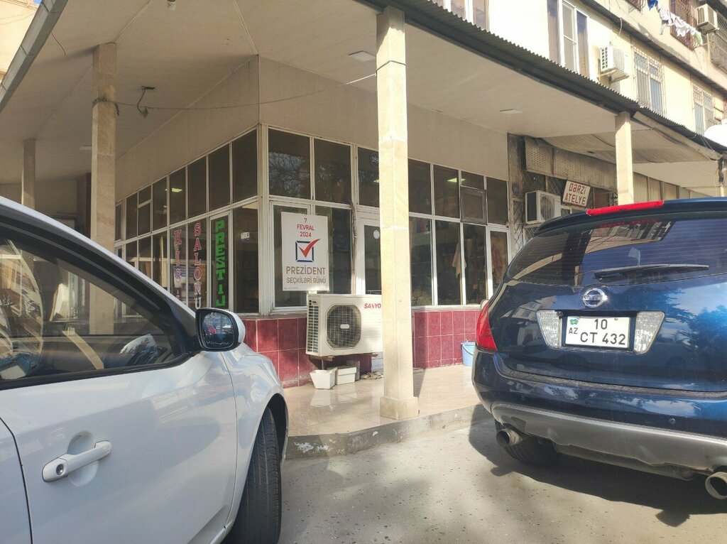 Berberler Barbershop, Bakü, foto