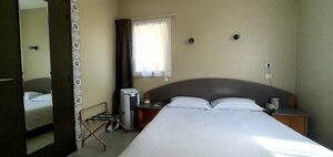 Le Mas du Colombier (Provence-Alpes-Côte d'Azur, Vaucluse, Arrondissement d'Apt, Route de Pertuis, 20), otel