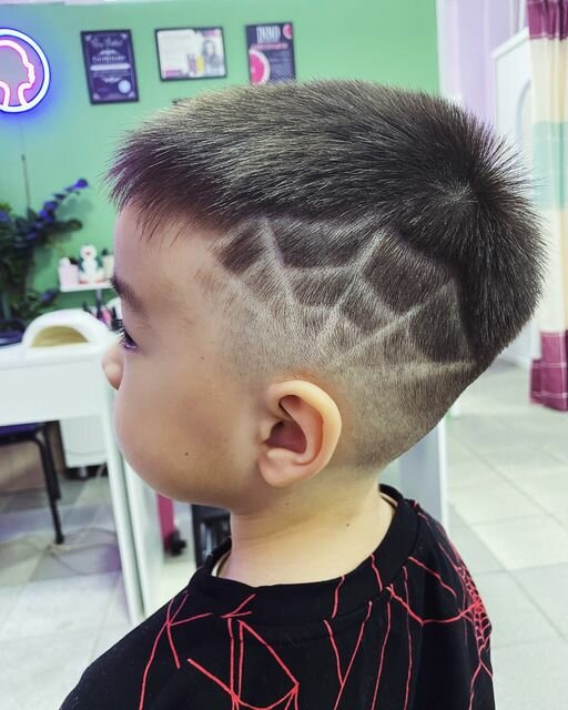 Kuaförler Jado, Öskemen (Ust‑Kamenogorsk), foto