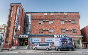 Yongin Hotel Wow (Gyeonggi Province, Yongin), otel  Yongin'den