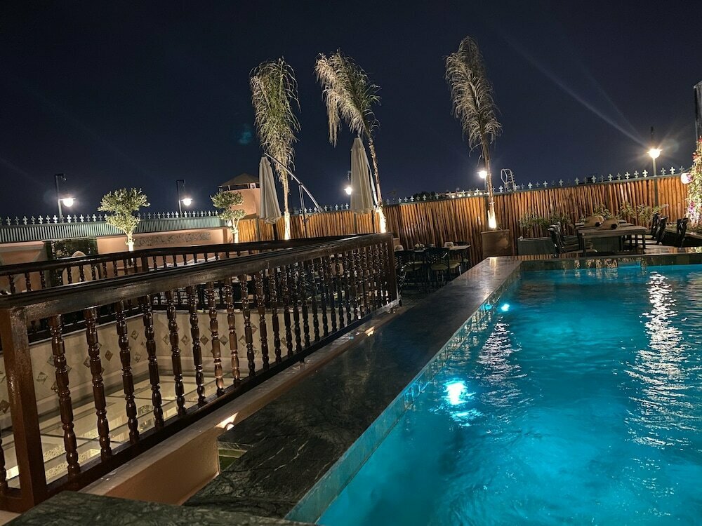 Otel Riad Wazani Square, Marakeş, foto