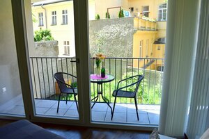 New Calm and Cosy Apartment (Krakovská No:1327/13, Prague), otel  Prag'dan